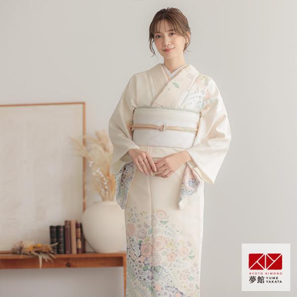 全体的に淡くやわらかな色合いが特徴的な辻が花風の訪問着。愛らしく優しい花模様が女性らしさと清楚な印象を引き立ててくれる一着です。 【 ブランド 】式部浪漫【 着物寸法 】身丈166cm / 袖丈49.5cm / 裄丈68cm【 対応身長 】...