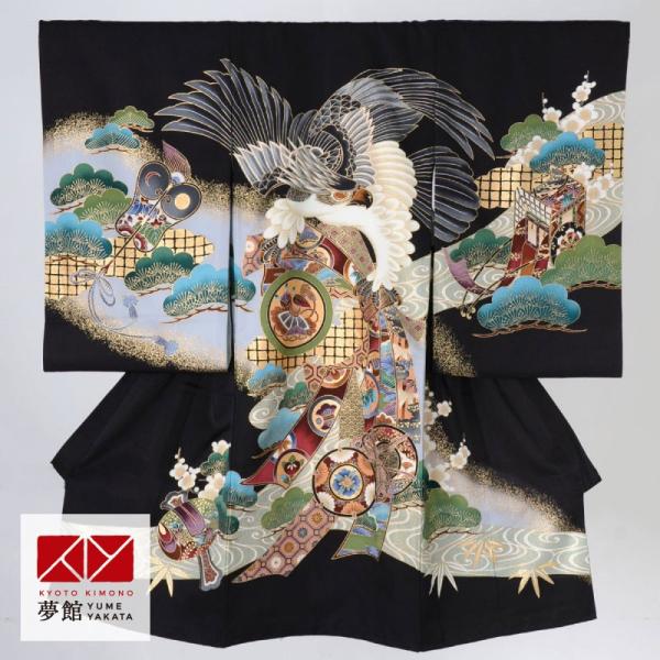 黒地色に、金彩を加えた鮮やかな色どりで、束ね熨斗に鷹や打出の小槌、御所車、軍配などを描いた縁起の良いお着物です。 【 ブランド 】-【 素材 】正絹※実物の色に近づけるよう画像処理をしておりますが、ご覧のブラウザや設定により若干異なって見え...