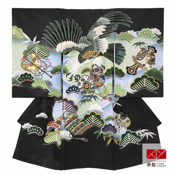 あられ模様のような光沢感のある地模様を、黒と薄緑・水色に染め分け、鷹に鼓を描いたお着物。松の緑が印象的です。 【 ブランド 】-【 素材 】ポリエステル※実物の色に近づけるよう画像処理をしておりますが、ご覧のブラウザや設定により若干異なって...