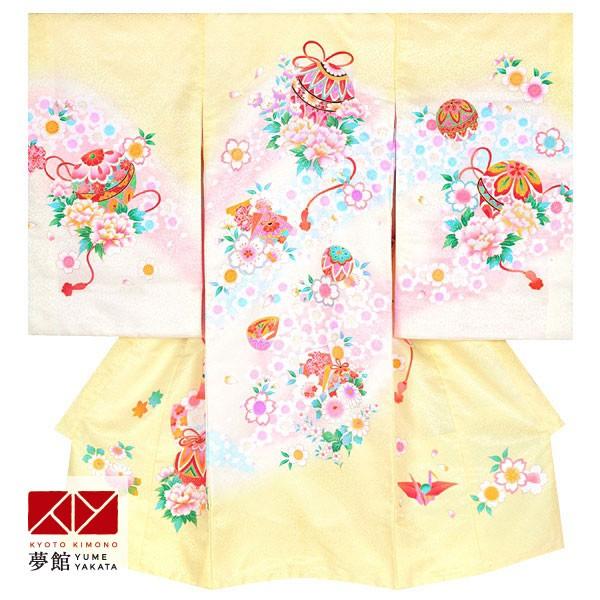 淡い黄色と白をベースに、手毬に桜や牡丹をちらしたお着物です。派手すぎず、控えめでやわらかな印象です。 【 ブランド 】-【 素材 】ポリエステル※実物の色に近づけるよう画像処理をしておりますが、ご覧のブラウザや設定により若干異なって見える場...