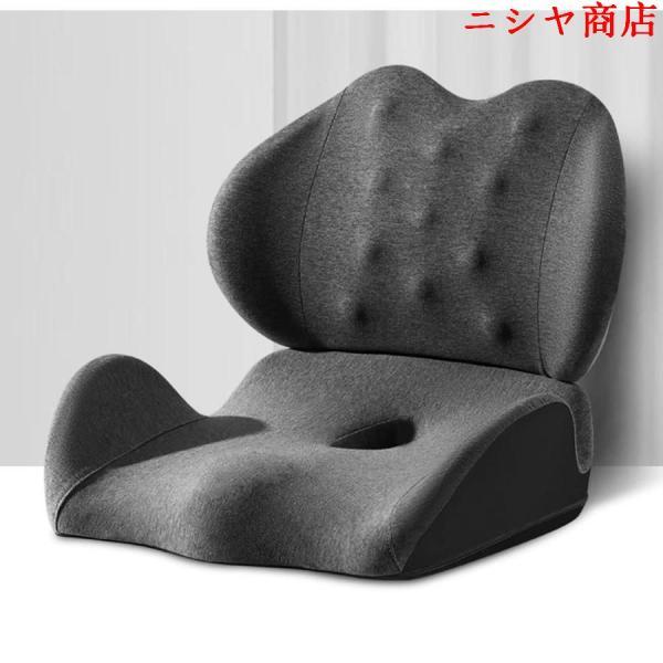 【人間工学設計】楕円形の穴を開き、尾てい骨&amp;amp;amp;太もも部のくぼみデザインにより、ダメージを軽減し、座るときに肛門や会陰に当たらなく、痔の回復に役に立ちます。穴あき設計で体圧を真ん中から周りに分散し、臀部と腰部への圧力を軽...