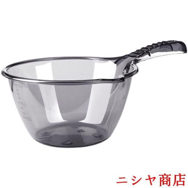 使いやすさにこだわったシンプルデザインの手桶。持ち手部分をくぼませたつかみやすい形でお湯を入れても安定。桶の部分とハンドル部分との間に継ぎ目がない一体型なので汚れがつきにくい。防カビ加工で日々のお手入れが簡単。同シリーズの湯おけに重ねてすっ...