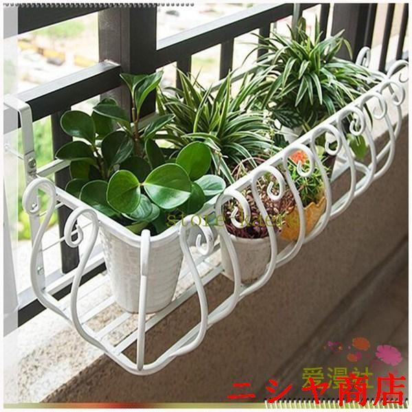 多彩な用途：フラワースタンドは鉄製のフックを使用して吊るすことも、壁に取り付けることも可能。バルコニーや庭、室内外の壁面など、様々な場所で活躍します。美しさと機能性を兼ね備えたデザイン：おしゃれな外観でありながら、強固な構造を持つフラワース...