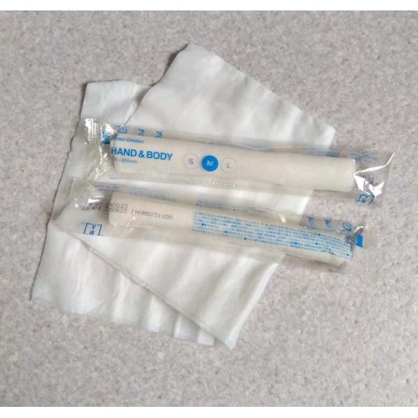 メーカー FSX(株)規 格 おしぼりサイズ:300×300mm個包装サイズ:40×215mm入 数 200本　　ケースは(100本×6パック)温 め 可能原 紙 CPC素材製 造 日本成 分 水、PG、IPBC、塩化ベンザルコニウム、VB