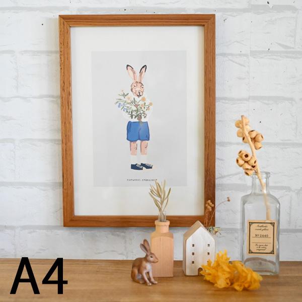 チークならではの高級感が感じられるフォトフレーム。シンプルなデザインだからこそ、中の写真やアートがよく映えます。縦横どちらでも使えます。壁掛けの際は壁にビスなどを打ち引っ掛けるだけ。置き型で使う場合はスタンドが無いため、立てかけての使用とな...