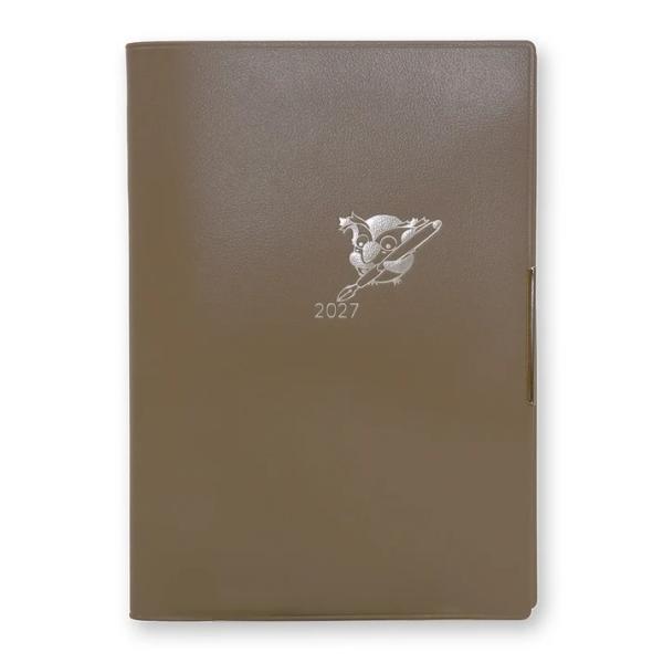 品名:R.B.ブッコロー 手帳 四季折々メーカー:高橋書店発売日:2026/10/16価格:1756(税込)サイズ:B6サイズ(182mm×128mm)カバー素材：塩化ビニール(ヘリ留め金具付き)JAN:4517163869079サイズは、...