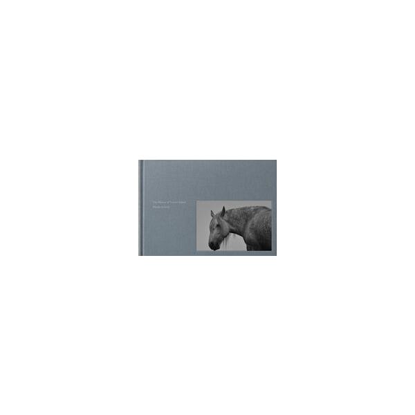品名:ユルリ島の馬著者:岡田敦出版社:青幻舎発売日:2025/04/22価格:6600円(税込)判型:Ｂ５ISBN:9784861529870人間が住むことをやめて半世紀以上、馬たちだけが暮らす「幻の島」を撮り続けた、消えゆくものたちの姿と...