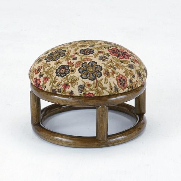 法事やお稽古事など正座するときに膝や足腰への負担を軽減する正座椅子です。座面クッションは高級素材ジャガード織です。ラタン(籐）は引っ張り強度が非常に強く、しなやかで折れにくい家具として1000年以上も昔から日本で愛用されている素材です。しな...