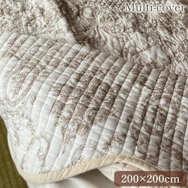 「fina beige フィナベージュキルト シリーズ」のマルチカバーです。表はホワイトキルト地に優しいベージュブラウンのプリント、リバーシブルの裏地は淡いベージュのキルトで、とても上品で優しい雰囲気のマルチキルトシリーズです。商品名：フィ...