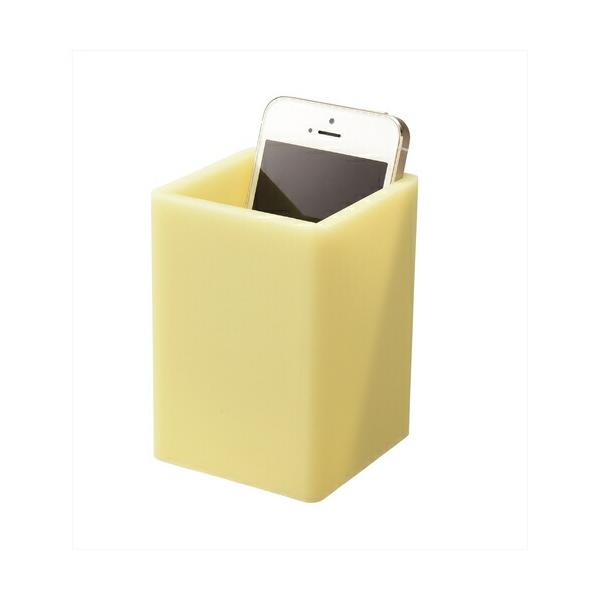 ●素材： シリコン●重量： 180g●内寸： W60×D60×H95mm●外寸： W70×D70×H100mm※蓄光素材なので光に当ててからでないと発光しません。※長期間圧迫した状態ですと変形する恐れがあります。※平らで安定した場所に置いて...