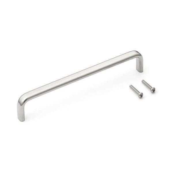 ●ステンレス鋼製の重厚感と、飽きのこないシンプルな形状が特長のハンドルです。●ピッチ： 212mm●長さ： 220mm●高さ： 38mm●材料： ステンレス鋼（SUS304）●仕上： 鏡面研磨●質量： 205g●付属品： 十字穴付トラス小ね...