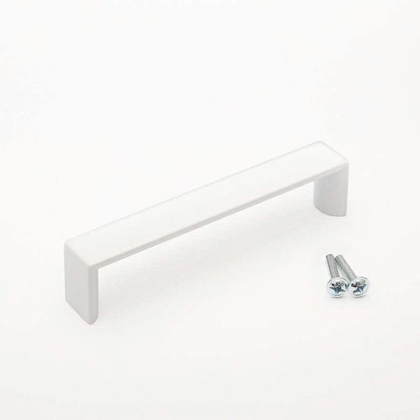 ●マット仕上のシンプルで洗練されたデザインのハンドルです。●ピッチ： 128mm●長さ： 136mm●高さ： 31mm●材料： 亜鉛合金（ZDC）●仕上・色： ピュアホワイト●付属品： 十字穴付トラス小ねじM4×25●パッケージ表記・刻印：...