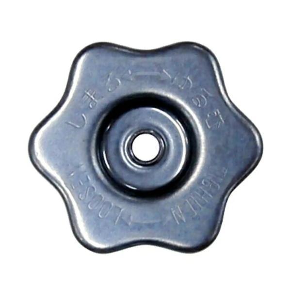 ●シロッコファンを固定するためのツマミ。●素材： 亜鉛めっき鋼板●入数： 1【メーカー名】富士工業（株）【メーカー品番】619K0000