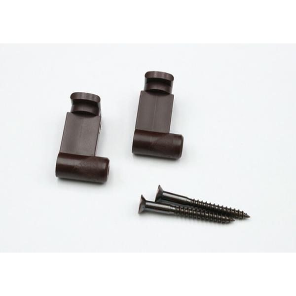 ●下駄箱の扉上部両端から差し込み、扉を吊る部材です。●扉1枚分2個入です。●2006年11月製造中止品のメンテナンス部材ですの下駄箱和風シリーズJ型と現行品の下駄箱普及シリーズF20型に対応します。●取付可能製品期間： J型1981年11月...