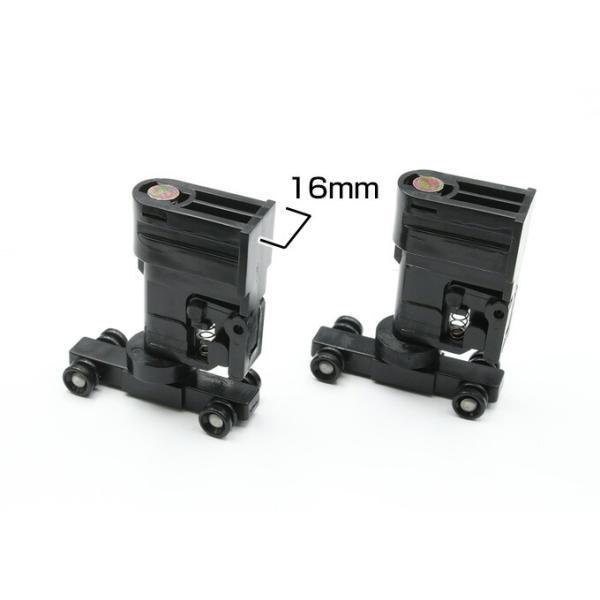 ●2002年8月 製造中止品のメンテナンス部材です。●クローゼット扉下部両端に取り付ける部品です。●2個入です。●取付可能製品期間： RIII1994年11月〜2002年8月●梱包内容： 下車×2【メーカー名】DAIKEN（株）（旧 大建工...