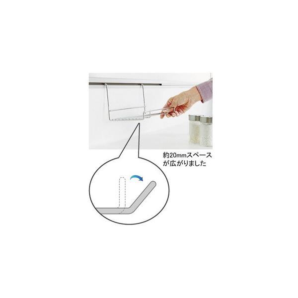 ●取り付け時、前面から差し込むタイプです。●小物を置いたり、レシピ立てとしても使えます。●寸法： W280mm×D127mm×H122mm●材質： ステンレス※この商品は、既に設置されているレールに取り付けてお使いいただく商品です。