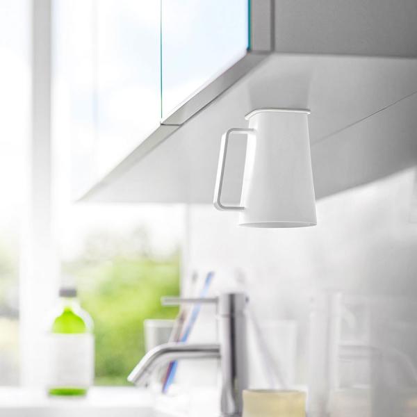 ●フィルムシートを吊り戸棚下などに貼り付けて、マグネットタンブラーを浮かせて収納！●取っ手付きのマグネットタンブラーを、浮かせて収納できるので乾きやすく衛生的です。●商品サイズ： タンブラー:W7×D9.2×H9.5cm、フィルムシート:W...