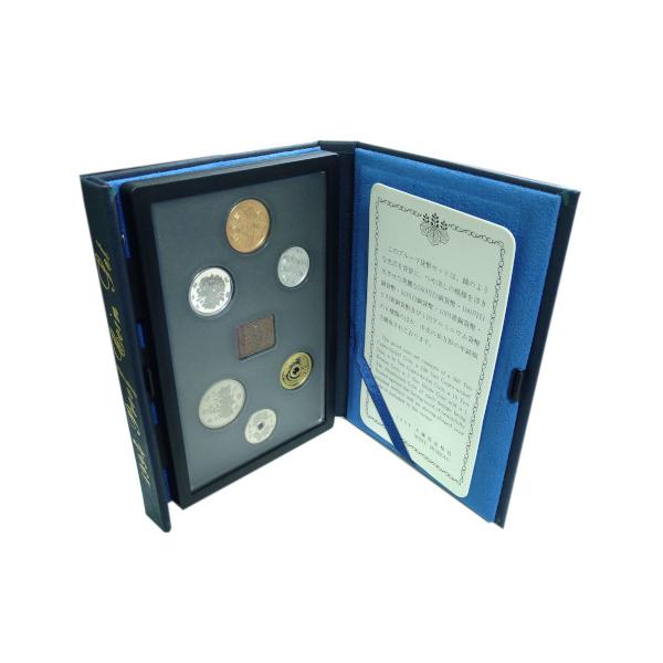 ◆通常プルーフ貨幣セット 平成6年 1994年年号：平成6年 (1994)年銘板図柄：桐額面：666円(平成6年銘の1円・5円・10円・50円・100円・500円の6種)状態：外箱に多少のシミやよれ・キズ等がありますが、貨幣セットはきれいな...