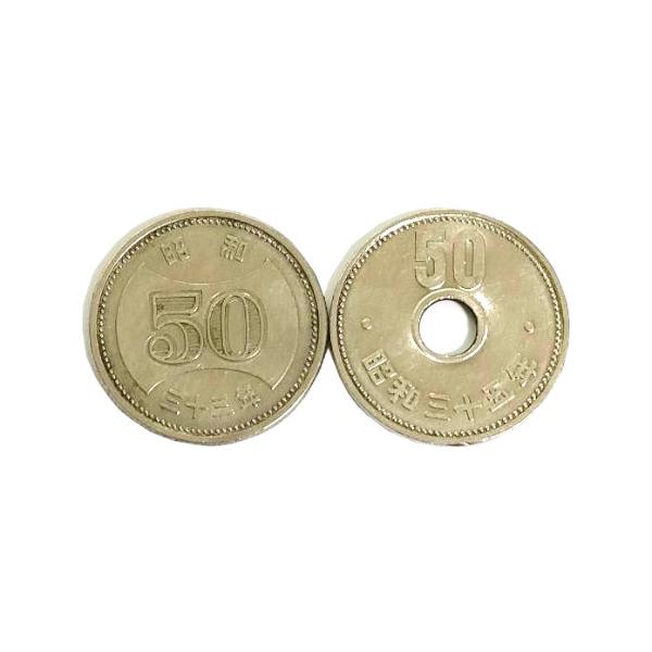 ◆菊穴ナシ50円ニッケル貨 特年 昭和33年 菊50円ニッケル貨 特年 昭和35年 2枚セット 美品【菊穴ナシ50円ニッケル貨】年号：昭和32年(特年・1958)図案：菊花／分銅品位：ニッケル1000量目：5.5g直径：25mm【菊50円ニ...