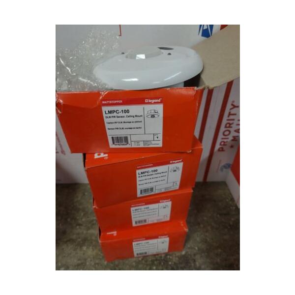4 X New Legrand WattStopper LMPC-100 Occupancy Sensor DLM PIR Ceiling Mount4 x新しいLegrandWattStopper LMPC-100占有センサーDLM PI...
