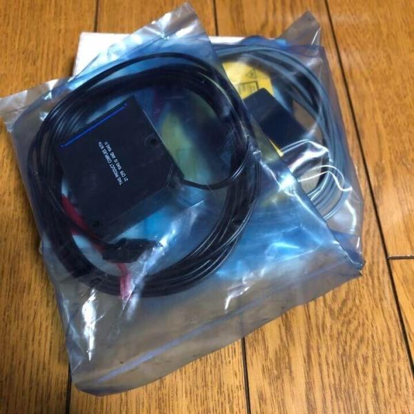 NEW KEYENCE LV-H300 Laser Sensor in box LVH300ボックスLVH300の新しいキーエンスLV-H300レーザーセンサー