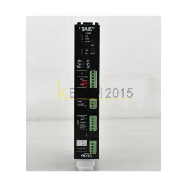 One New Vexta 5-Phase Driver UDK5128N1つの新しいVEXTA 5フェーズドライバーUDK5128N
