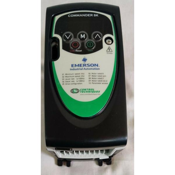 Control Techniques Emerson SKA1200075 Inverter Drive 0.75kW 1 Phase制御技術Emerson SKA1200075インバータードライブ0.75kW 1フェーズ