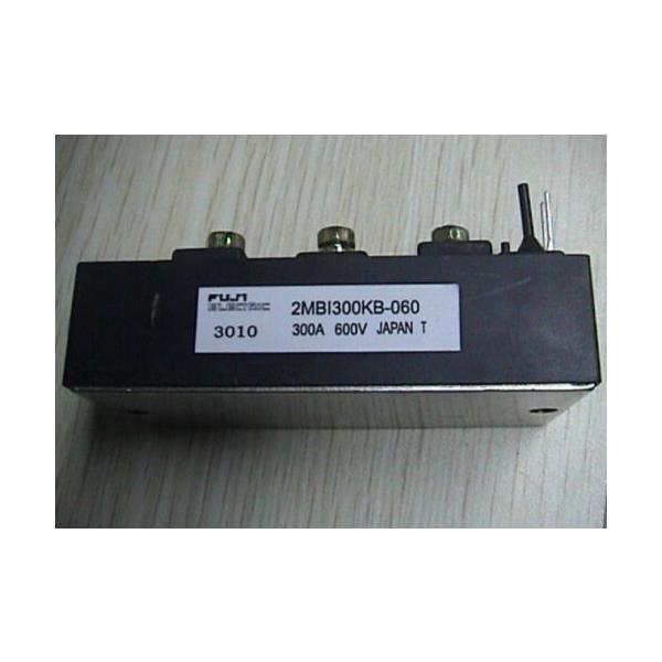 Fst 2MBI300KB-060 2MBI300KB060 1pcs New Fuji IGBT moduleFST 2MBI300KB-060 2MBI300KB060 1PCS New Fuji IGBTモジュール