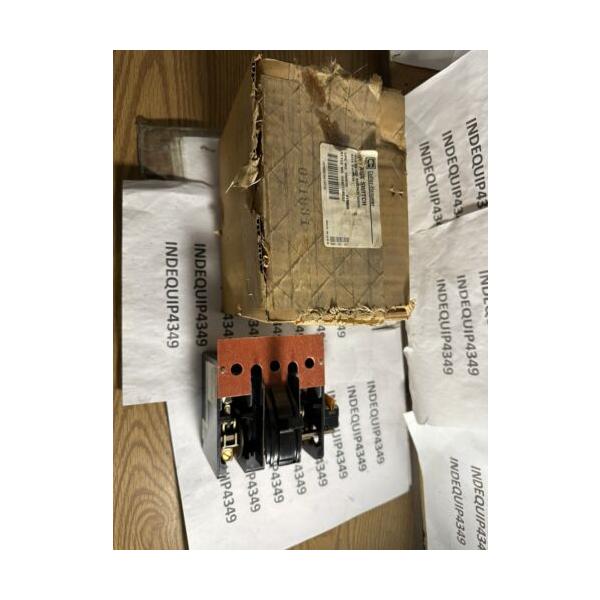 NEW WESTINGHOUSE 504C123G02 30 AMP DEION SWITCH WITH AUX SWITCH Loc 6B4New Westinghouse 504C123G02 30 AMP Deion Switch w...