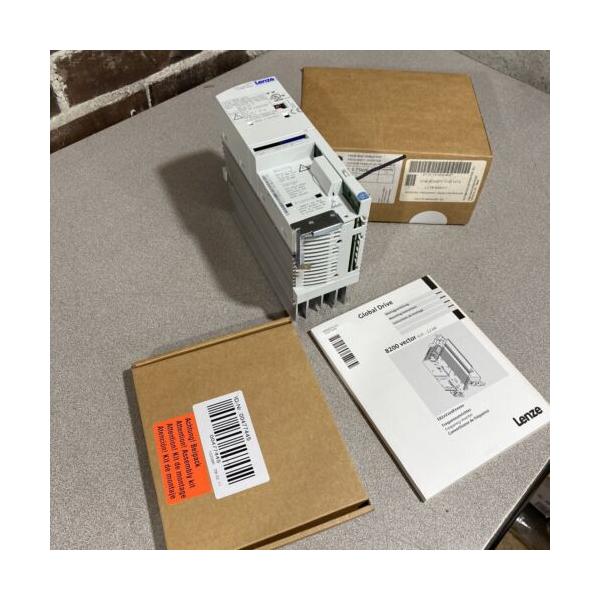 Lenze E82EV371K2C / 8200 Series Vector Frequency Inverter W/ ManualLENZEE82EV371K2C / 8200シリーズベクトル周波数インバーターw /マニュアル