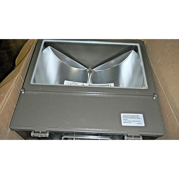 APPLETON GAM771PMTI2 FLOOD LIGHT PULSE START METAL HALIDE 400W 120-277VAppleton gam771pmti2フラッドライトパルススタートメタルハロゲン化400W 12...