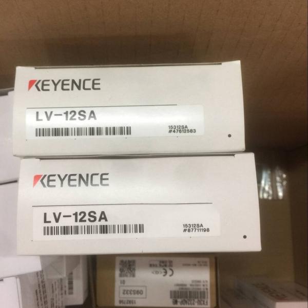 1pcs New for Keyence Digital Laser Sensor LV-12SAKeyence Digital LaserセンサーLV-12SAの1PC