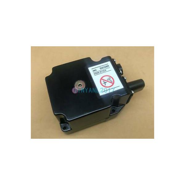 1PCS Yaskawa UTSAE-B17CLE Robot Encoder NEW1PCS Yaskawa Utsae-B17Cle RobotエンコーダーNEW