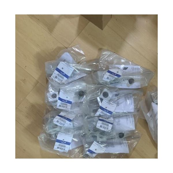Lot of 9, JOHNSON CONTROLS TE-6351M-1 Temp Sensor Duct Type New Sealedたくさんの9、Johnson Controls TE-6351M-1温度センサーダクトタイプ新しい密閉