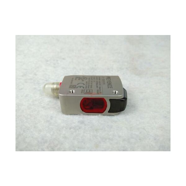 1pcs Neu IN Karton Keyence Laser Sensor LR-ZB250CNKarton Keyence LaserセンサーLR-ZB250CNの1PCS Neu