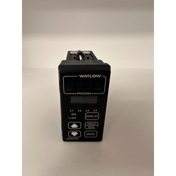 Watlow 982C-20KE-JRRR Temperature / Limit / Multi-Loop Controller NewWatlow 982C-20KE-JRRR温度 /制限 /マルチループコントローラー新しい