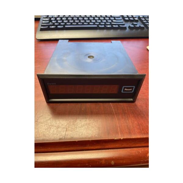 Durant 58810-400 8 Digit Totalizing Electronic CounterDurant 58810-400 8桁の合計電子カウンター