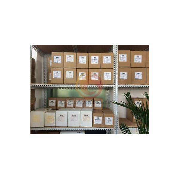 1PC LENZE ESMD222L4TXA AC Inverter Drive NEW1PC LENZE ESMD2222L4TXA ACインバータードライブ新規