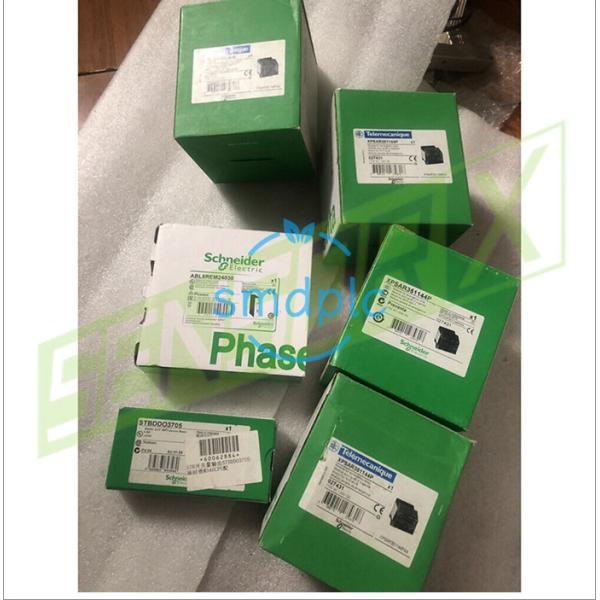 STBDDO3705 Schneider 24VDC digital output 16 point source type 0.5A GNSTBDDO3705 SCHNEIDER 24VDCデジタル出力16ポイントソースタイプ0.5A GN