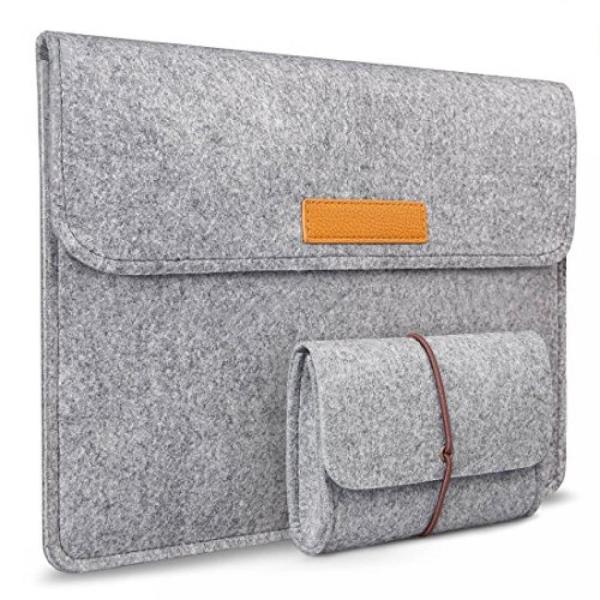 ■商品詳細パソコン部品 PC部品 パソコン用品 PC用品 PUパーツHigh density felt laptop sleeve with a main compartment, 2 back pockets, and a slightl...