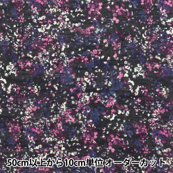 1972年のリバティアーカイブにあったデザインの断片をベースにした「リフレクションズ」。色や果物、花の配置が17世紀のオランダの美しい花の絵画を彷彿とさせます。再生繊維のリヨセルを使用し、タナローンよりもさらに薄手でドレープ性がある生地です...