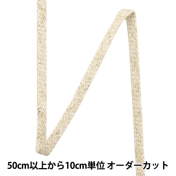 ナチュラルな質感がかわいい麻混の平紐です。服飾雑貨品、アクセサリー、ラッピングなど様々なクラフトシーンでご活用いただけます。※商品の特性上、表記サイズより多少前後する場合がございます。[クラフト 裁縫材料 テープ ひも キナリ]◆サイズ(約...