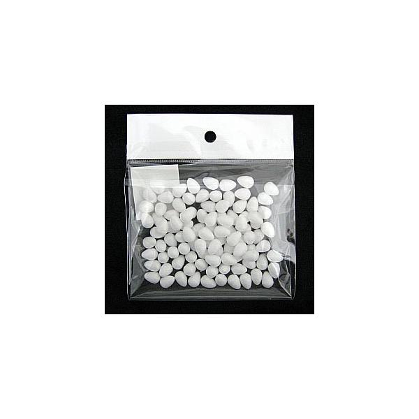 発泡スチロール性で形状は球体、卵型、円錐等幾何学的種類が多く手芸、学校教材、POPとして幅広く利用されている。材質がスチロールの為とにかく軽く加工性にすぐれており、色を付けたいときは水性のマジックか絵具で処理し、接着をしたいときは木工用のボ...