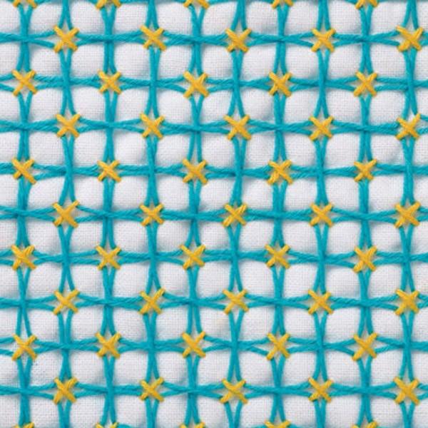 Olympus(オリムパス） 『くぐり刺しキット 朝顔』 SK-351洗うと水で消える図案プリント済！図案は布にプリント済みです。（糸を刺す部分のみ）くぐり刺しは刺す部分のみプリントされており、そのあと、お客様自身で布と糸をくぐらせて完成さ...