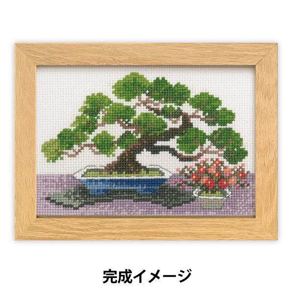 クロス・ステッチキット「12ヵ月シリーズ」。『12ヵ月のBONSAI』は1月から12月までそれぞれ季節に合わせた樹木の「盆栽」をテーマとしたシリーズです。壁掛け・スタンド兼用できる専用フレーム付で完成後すぐに飾ってお楽しみいただけます。※キ...