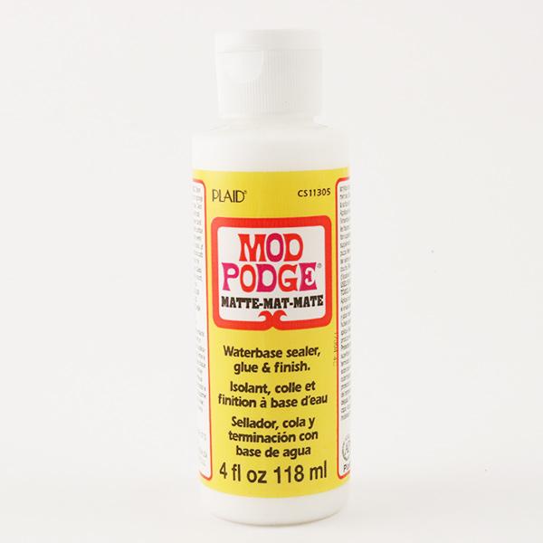 仕上がりがつやなしのマットになる一般的なデコパージュ用のモットポッジです。ボンド、シーラー、上塗りとして使用できます。水性、紙用。◆容量:約118ml