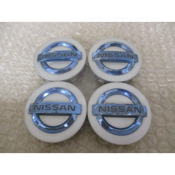 日産 純正 アルミホイール用 センターキャップ 中古４個/４枚 検索用( ブルー 青 リーフ Gエアロスタイル キックス 等 )