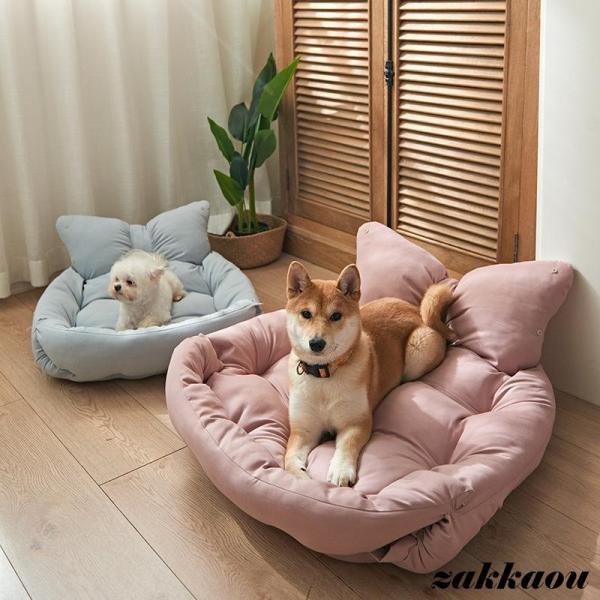 ひとつで3役！ベッドとマット、枕付き、スナップボタンで簡単にカタチが変えられるペット用クッション。丸洗い素材でワンちゃんも猫ちゃんも快適■3wayで使えるペットグッズシーンや用途にあわせて形を変えられるペットベット。包み込まれる形状のあった...