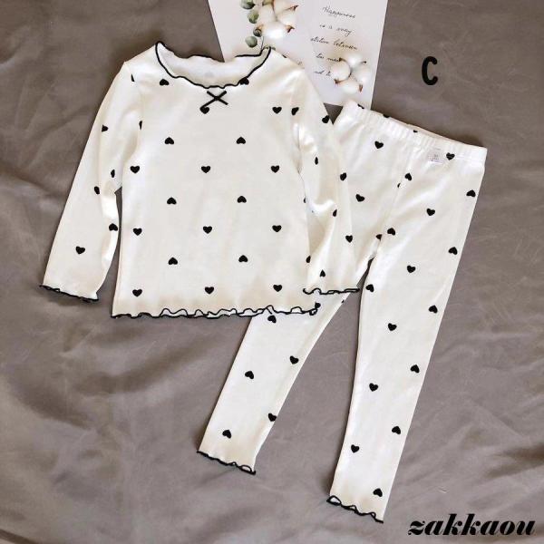 お肌に直接触れるものだからこそコットンの安心♪すっきりとした薄手の生地は軽く風通しもよく、サラリとした肌触りが気持ちのいいパジャマです。薄手で通気性が高いので、しっかり汗を吸収してくれて夜もゆっくり睡眠できます。姫系デザインで、お部屋でもお...