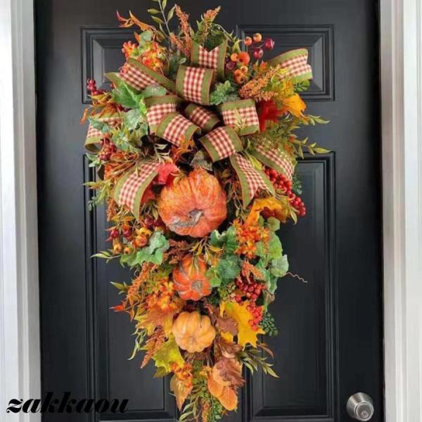 クリスマスリースです。存在感たっぷり！可愛いリースは眺めるだけでクリスマス気分を演出してくれます。玄関、店舗、カフェ、レストラン、ホテルでのデコレーションにいかがですか！クリスマスリースやお花など、玄関を彩る飾り付けて、家に帰ってくるのが楽...